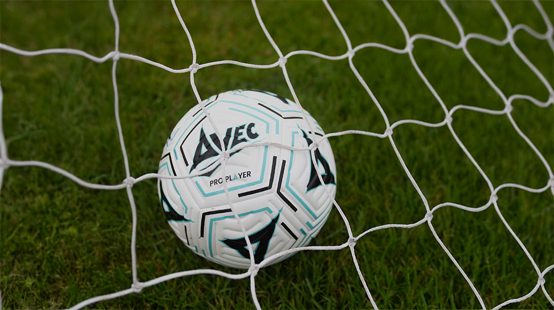 A Complete Buyers Guide To Footballs | Avec Sport