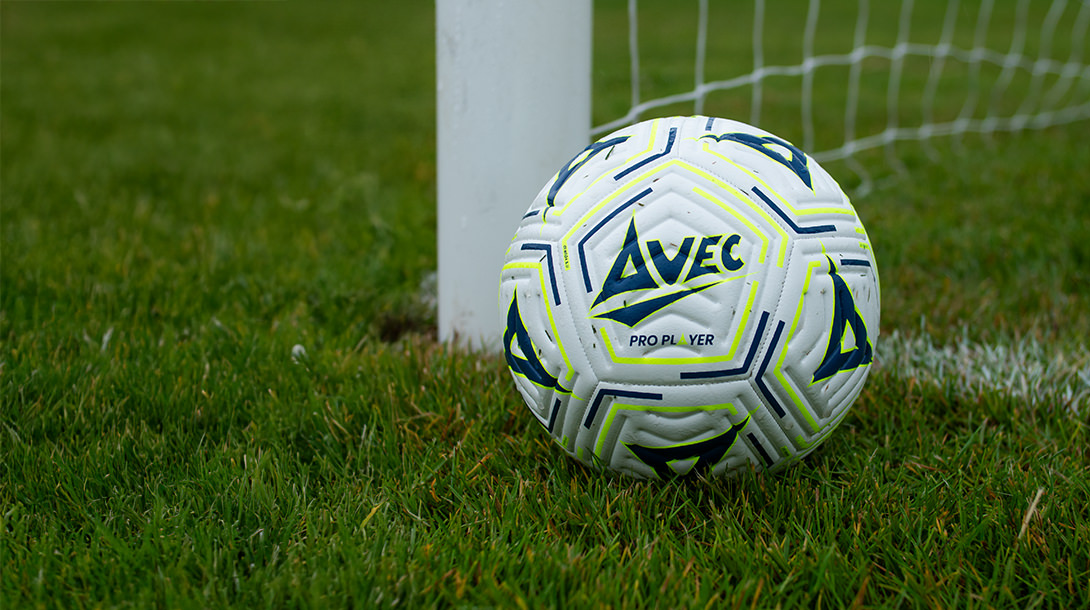 A Complete Buyers Guide To Footballs | Avec Sport